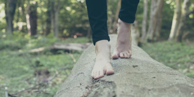 ¿Se puede andar con un dedo del pie roto? - Blog SaludOnNet